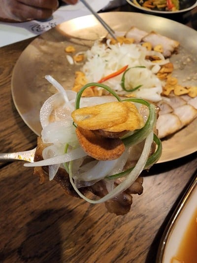 Maneul Roasting Bossam มานึล โรสทิ่ง โพซัม ร้าน Bookmagol 북막골 เอกมัย