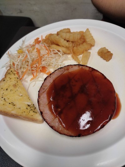 แฮมสเต็ค ร้าน Sam Steak and More เกษตร (งามวงศ์วาน60)