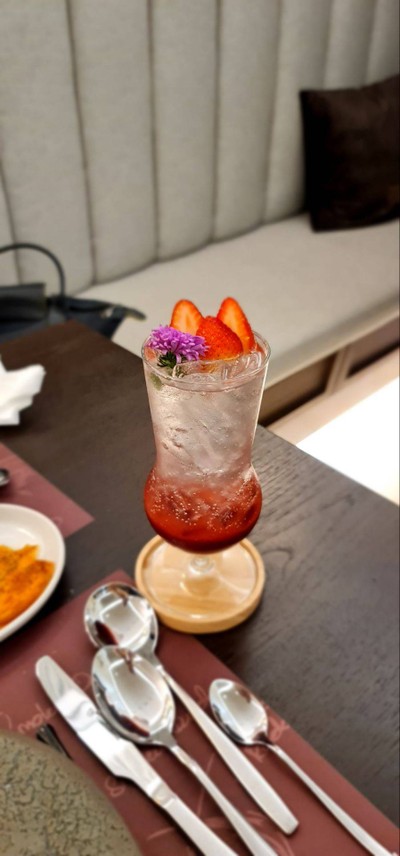 Primrose paradise • รสชาติคล้ายน้ำสตอเบอรี่ ที่มีกลิ่นกุหลาบ ออกเปรี้ยว ...