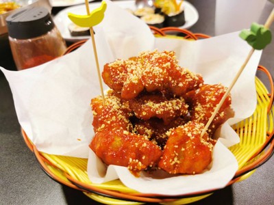 ไก่กังจอง / 닭강정 ไก่จังจอง ร้าน Han kki Restaurant สบายอาหารไทย