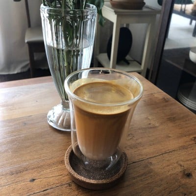 รีวิว nuan cafe & bistro - ร้านสวย ให้บรรยากาศสบายตา , กาแฟอร่อย ,ชีส ...