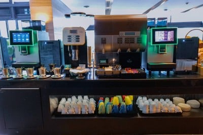 รีวิว Zeta Cafe โรงแรมฮอลิเดย์อินน์ กรุงเทพฯ - บุฟเฟ่ต์อาหารทะเลแน่นๆ ...