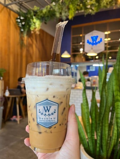 รูป Double U Coffee & Bakery