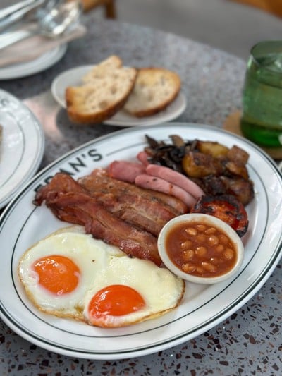 Classic breakfast ร้าน Fran’s - Brunch & Greens สาทร - นราธิวาส