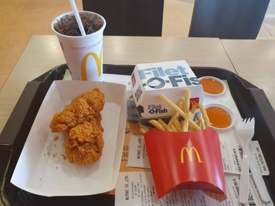 Set Double Mcfish • อิ่มกำลังดี เฟรนฟรายกลางๆ ร้าน McDonald's เซ็นทรัล ...