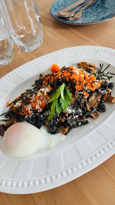 รูป Gabbie table สาขา คลองสามวา