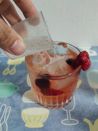 สูตร Mixberry Royal Stag Strawberry Soda พร้อมวิธีทำโดย กินไม่อ้วน 💋 ...