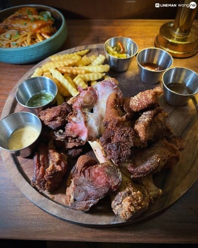 รูป เลอทาน่า Letana restaurant บางพลี