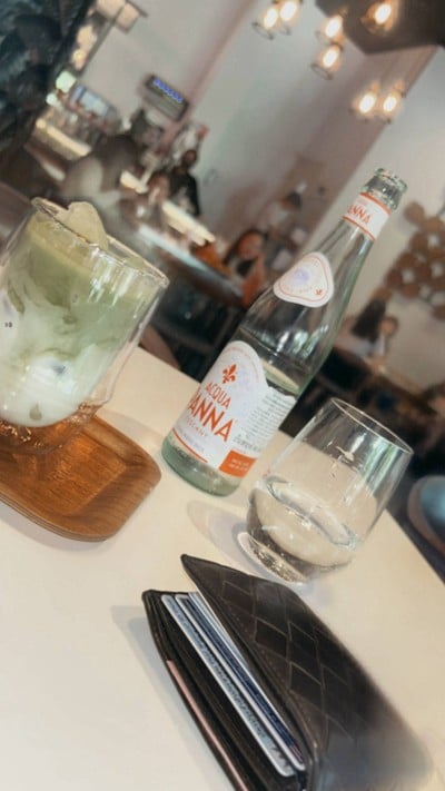 Ice Matcha Green Tea Latte ร้าน D'ARK Emquartier