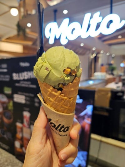 ถั่วพิสตาชิโอ ร้าน Molto Gelato (มอลโต เจลาโต้) Central world
