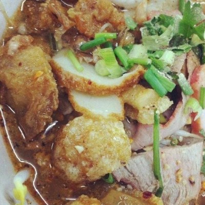 เมนูของร้านอาหาร ชายสี่ บะหมี่เกี๊ยว เมืองทองธานี