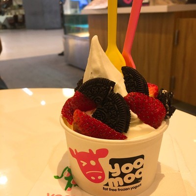 เมนูของร้านอาหาร Yoomoo Frozen Yogurt Siam Paragon