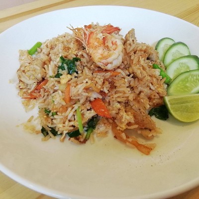 รีวิว เจ๊หนุ่ย อาหารตามสั่ง 1 - ชอบหมูอบละลายในปากเลย - Wongnai