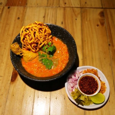 [รีวิว] ร้าน Thai Niyom Cuisine มหาทุนพลาซ่า | เมนูแนะนำ รูปภาพ ราคา