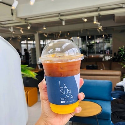 เมนูของร้านอาหาร Lasunya Kafe
