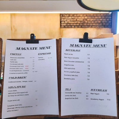 รีวิว Magnate Cafe - Cafe พ่อจีมิน BTS ใครสาวก Army ต้องมา Check-in 📍