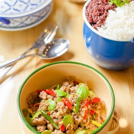 ปิ่นโต กะรน(PINTO KARON)