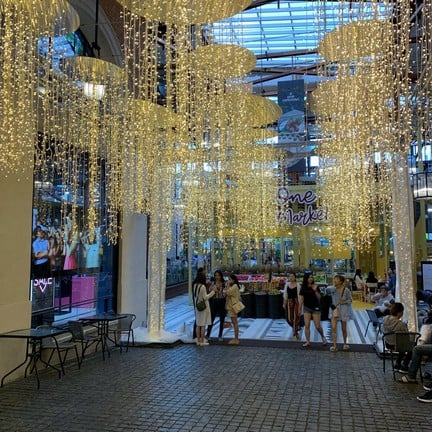 One Nimman (วันนิมมาน) - รีวิวสถานที่ท่องเที่ยว