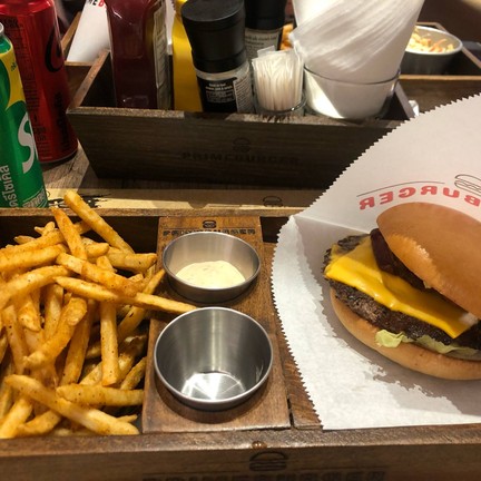 [รีวิว] ร้าน Prime Burger Central World | เมนูแนะนำ รูปภาพ ราคา