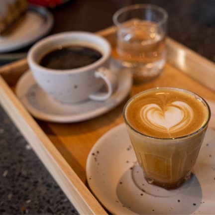 [รีวิว] ร้าน Wisp Cafe Rayong | เมนูแนะนำ รูปภาพ ราคา