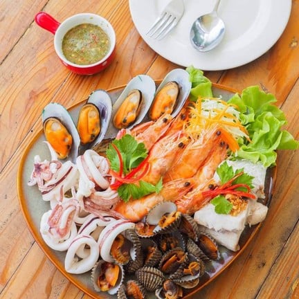 ร้าน กุ้งถังหลังวัด | รีวิวร้านอาหาร