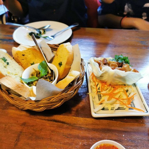 [รีวิว] ร้าน Smith & Rabbit | เมนูแนะนำ รูปภาพ ราคา