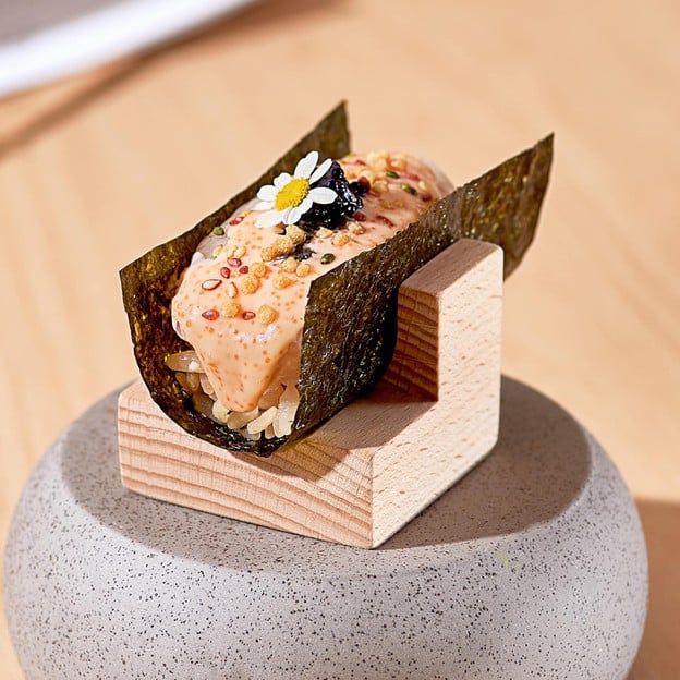 5 ร้าน Hand Roll เปิดประสบการณ์ ความฟินเต็มคำ ประจำปี 2025!