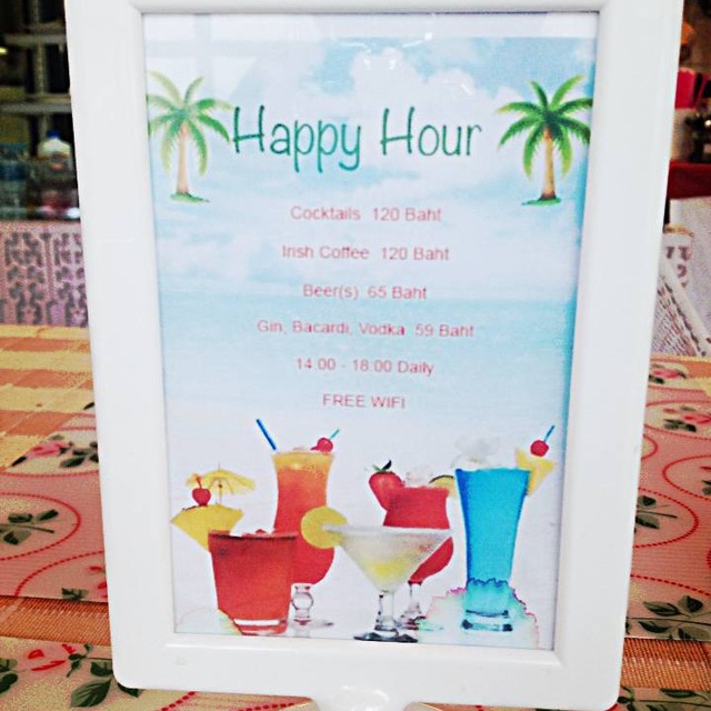 เมนูของร้านอาหาร Nanda's Cafe Pattaya หาดจอมเทียน - Wongnai