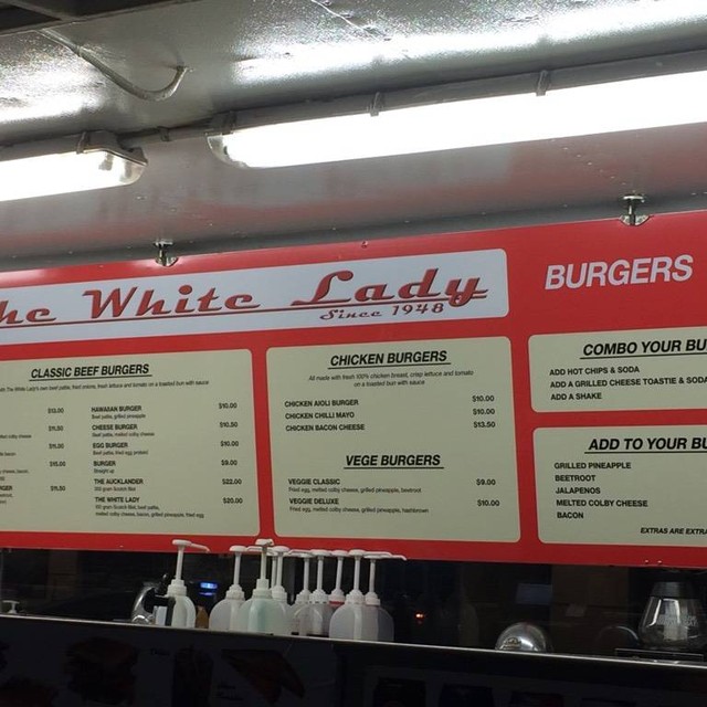 เมนูของร้านอาหาร The White lady Burger