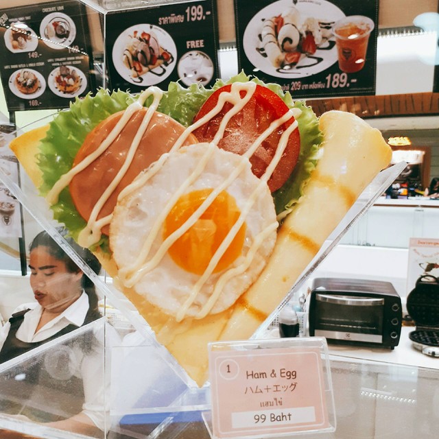 เมนูของร้านอาหาร Harajuku Cafe Crape เซ็นทรัลลาดพร้าว