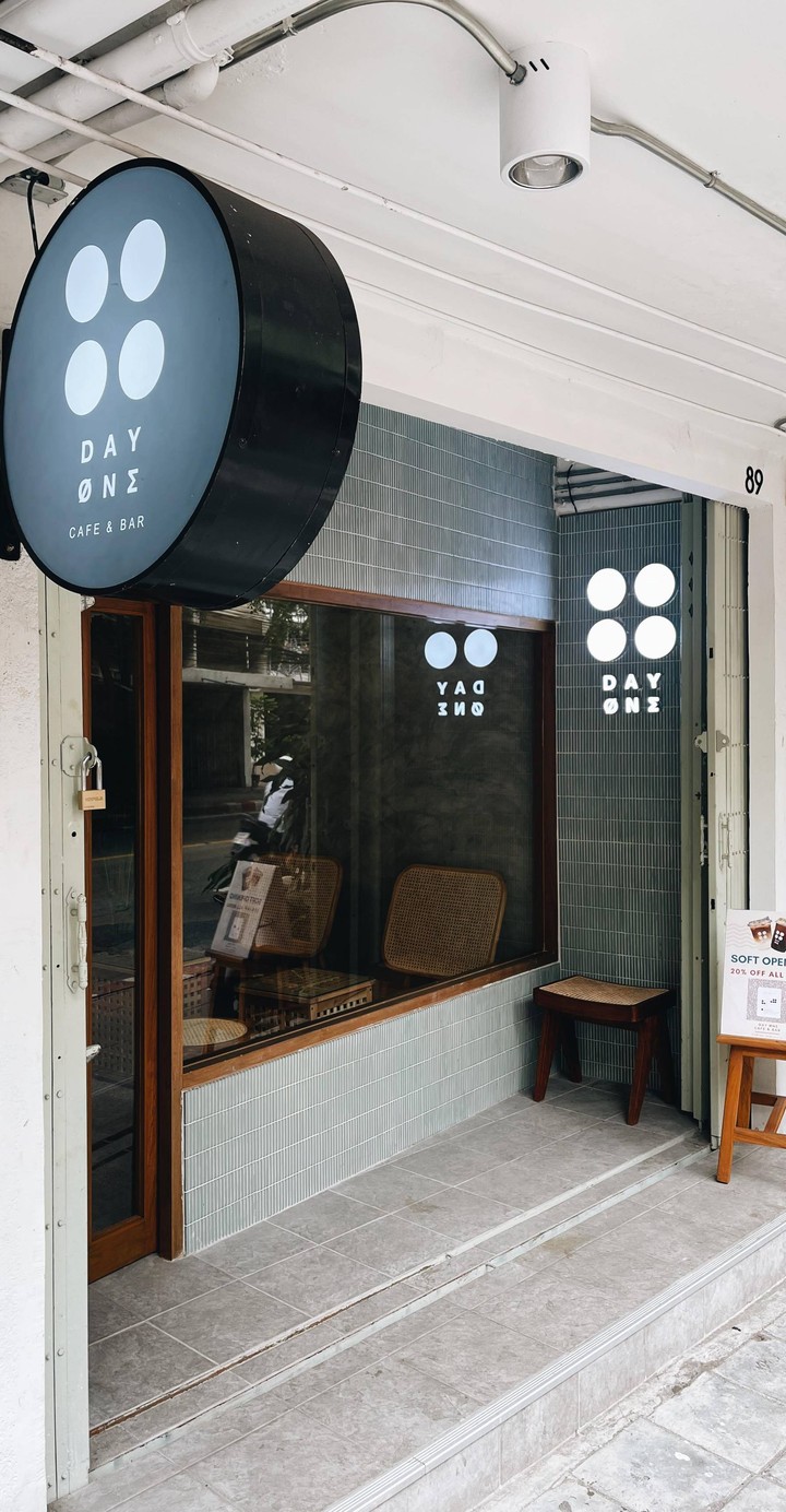 DAY ONE Cafe & Bar - Wongnai