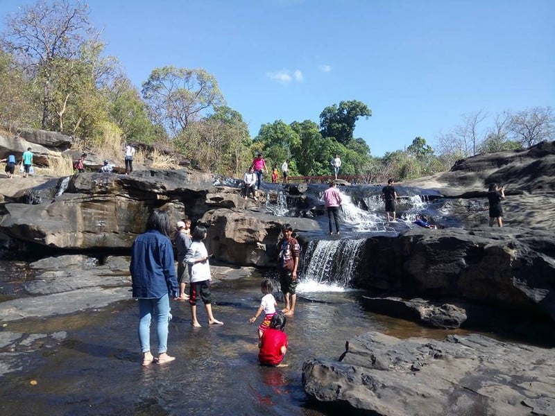 20 ที่เที่ยวศรีสะเกษ ตามรอยประวัติศาสตร์ ชมความงามธรรมชาติ