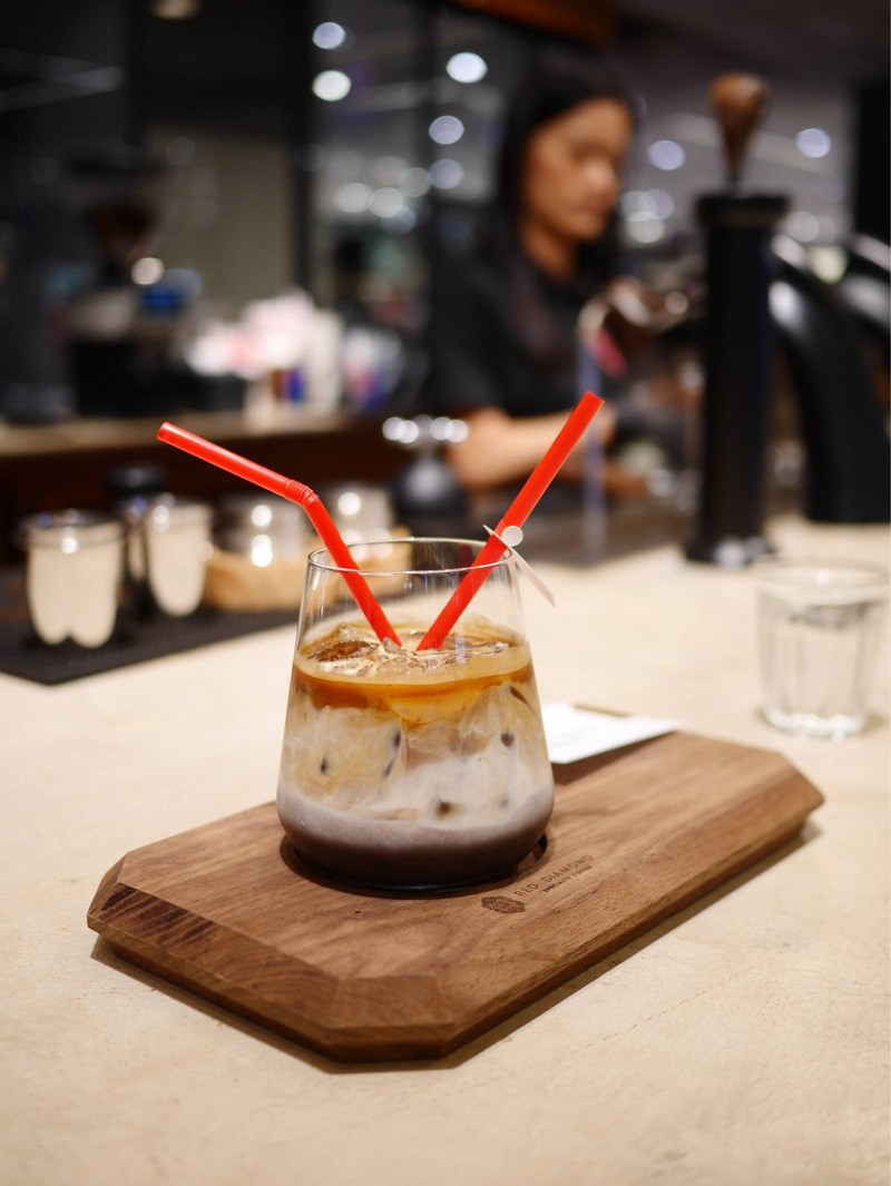 [รีวิว] ร้าน Red Diamond Cafe เซ็นทรัล ลาดพร้าว | เมนูแนะนำ รูปภาพ ราคา ...