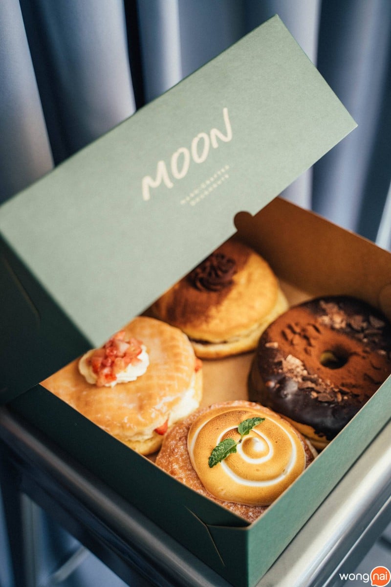 ‘MOON Doughnuts & Drinks’ ร้านโดนัทหาดใหญ่ สูตรพิเศษอยากกินต้องต่อคิว!