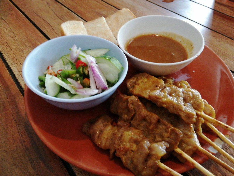 หมูสะเต๊ะ ร้าน ครัวมุกดา - Wongnai