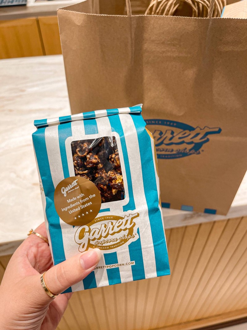 Small Cocoa Orange ร้าน Garrett Popcorn สยามพารากอน - Wongnai
