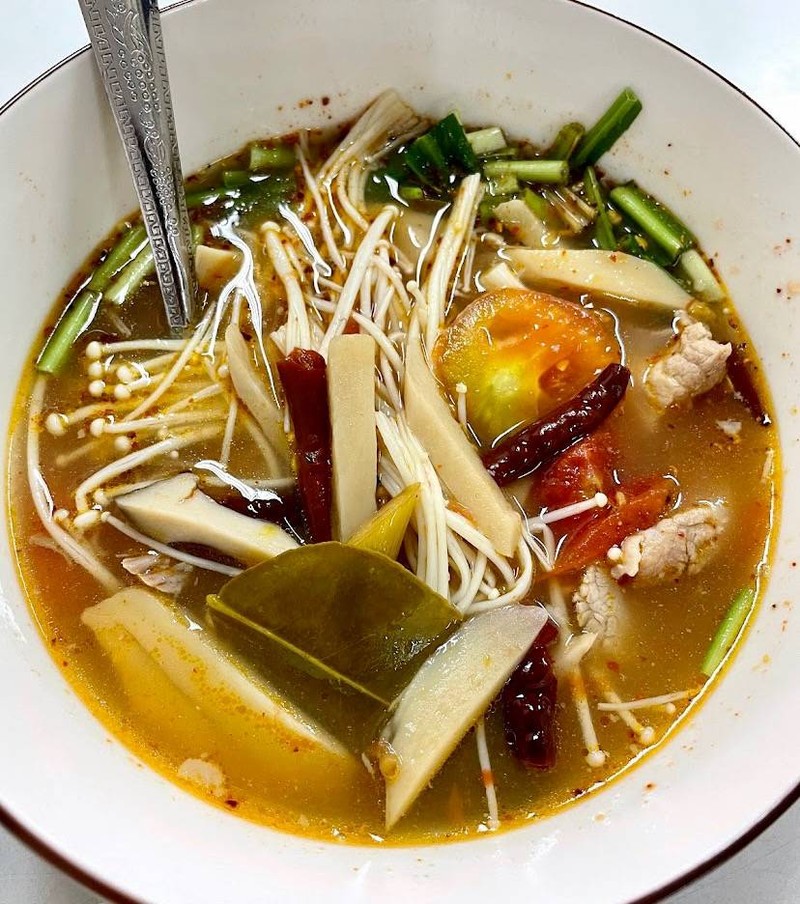 รูป ส้มตำเจ๊แดงสามย่าน ต้นตำหรับ - Wongnai