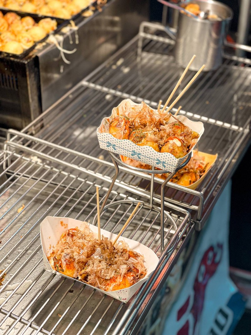ร้าน Takoyaki Osashi หน้าตึก G Tower | รีวิวร้านอาหาร