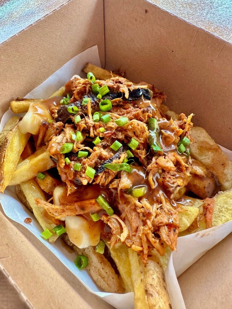 ร้าน BAD POUTINE ทรงวาด | รีวิวร้านอาหาร