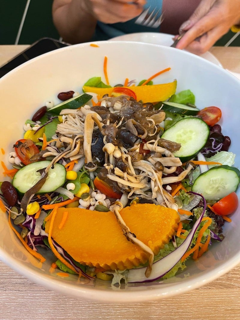 รวม Salad Factory 10 สาขา เต็มอิ่มกับโรงงานผัก เพื่อคนรักสุขภาพ!