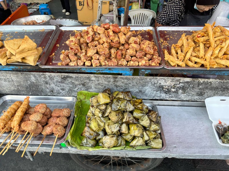 ตลาดมีนบุรี (Minburi Market) - รีวิวสถานที่ท่องเที่ยว
