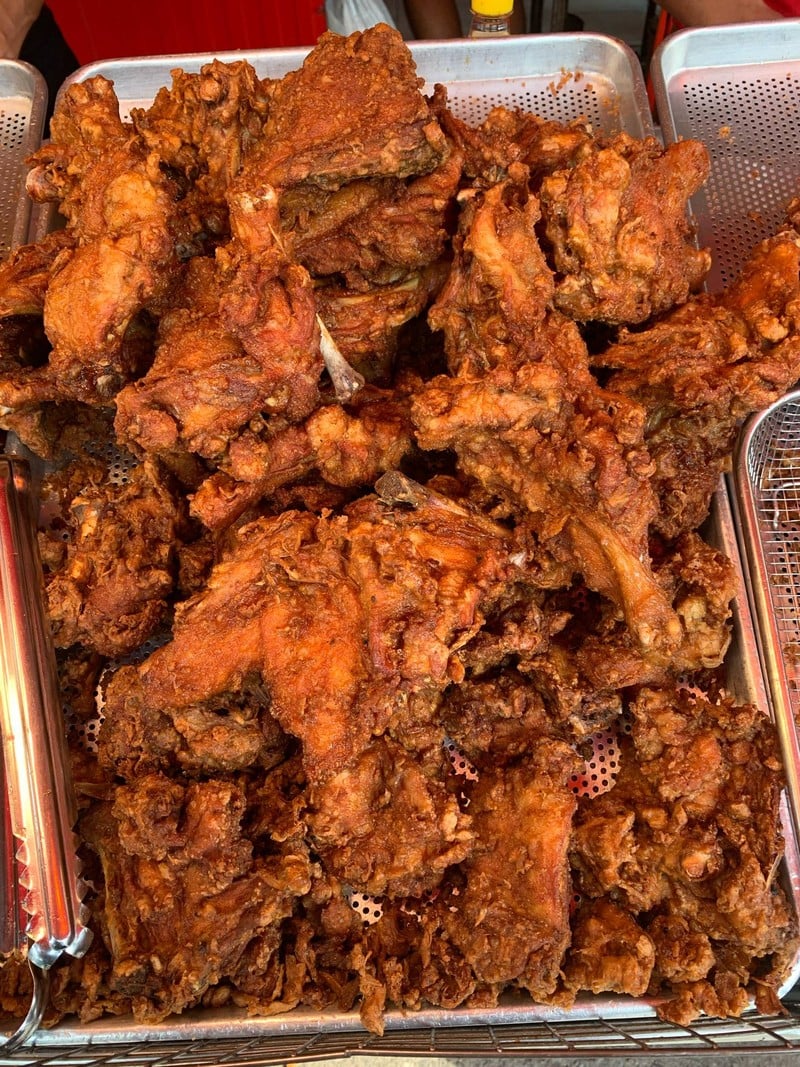 รูป ไก่ทอดใบไม้คลอง6 fromhell