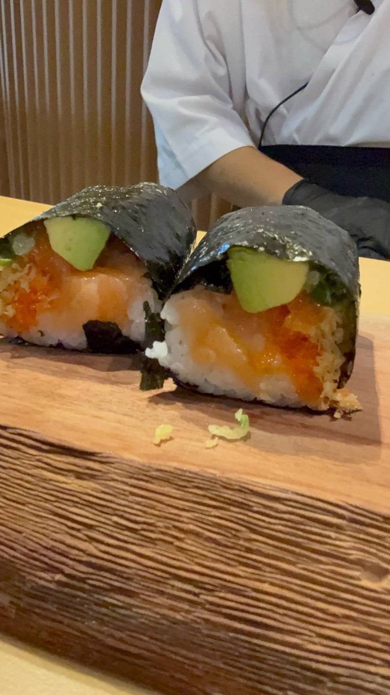 รีวิวที่แนะนำ Salmon Bomb